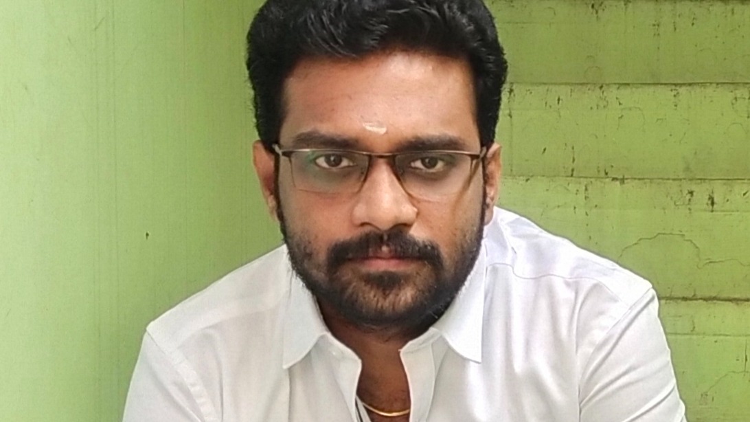 அம்பிகா புன்னகைக்கிறாள் - உ. ராஜேஷ்வர் - வாசகசாலை | இலக்கிய அமைப்பு ...